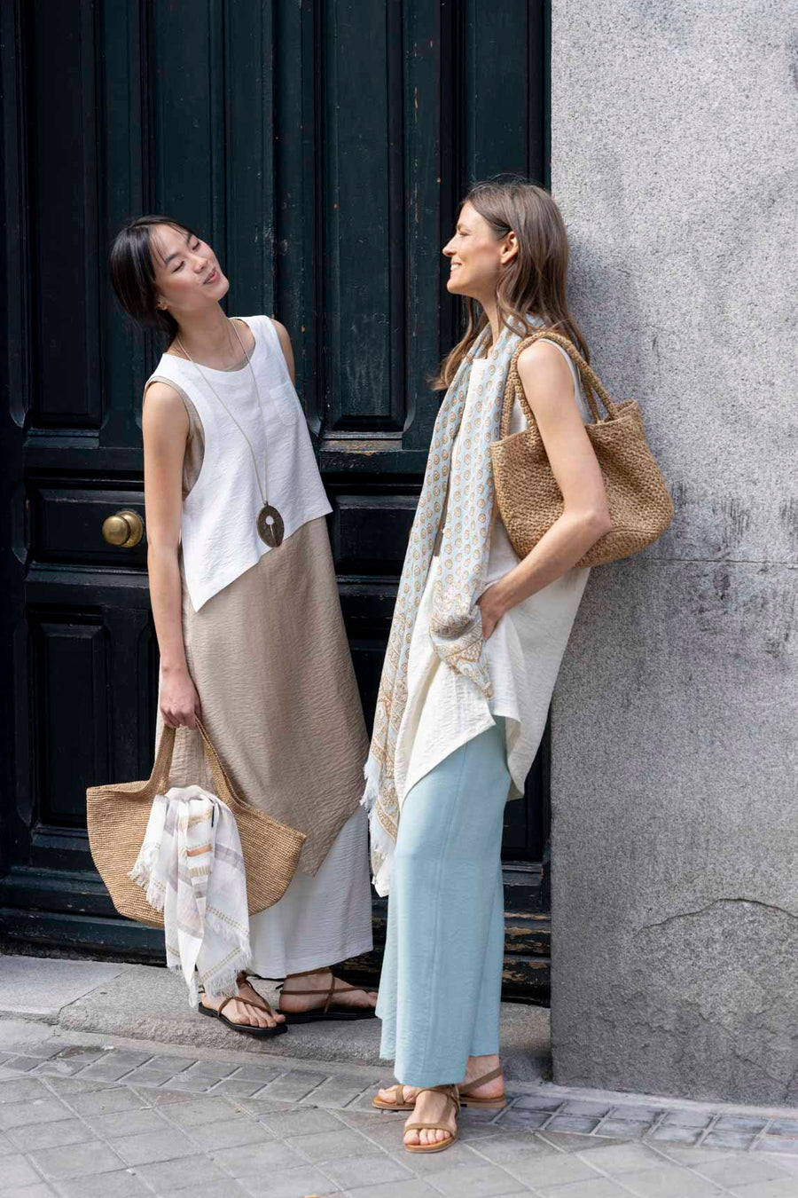 Moda y Complementos de Mujer | Versátil y Elegante | Rivera